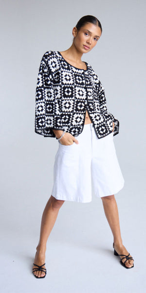 Ichi Mid-thigh Denim Shorts, white - Bergstrom Originals